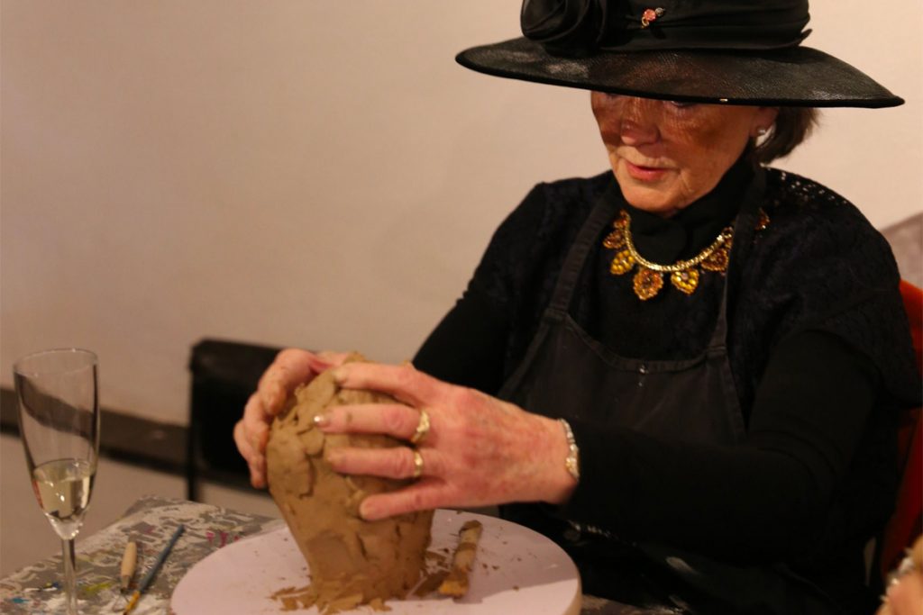 Hoofden boetseren • Groepsworkshop • GrachtenAtelier
